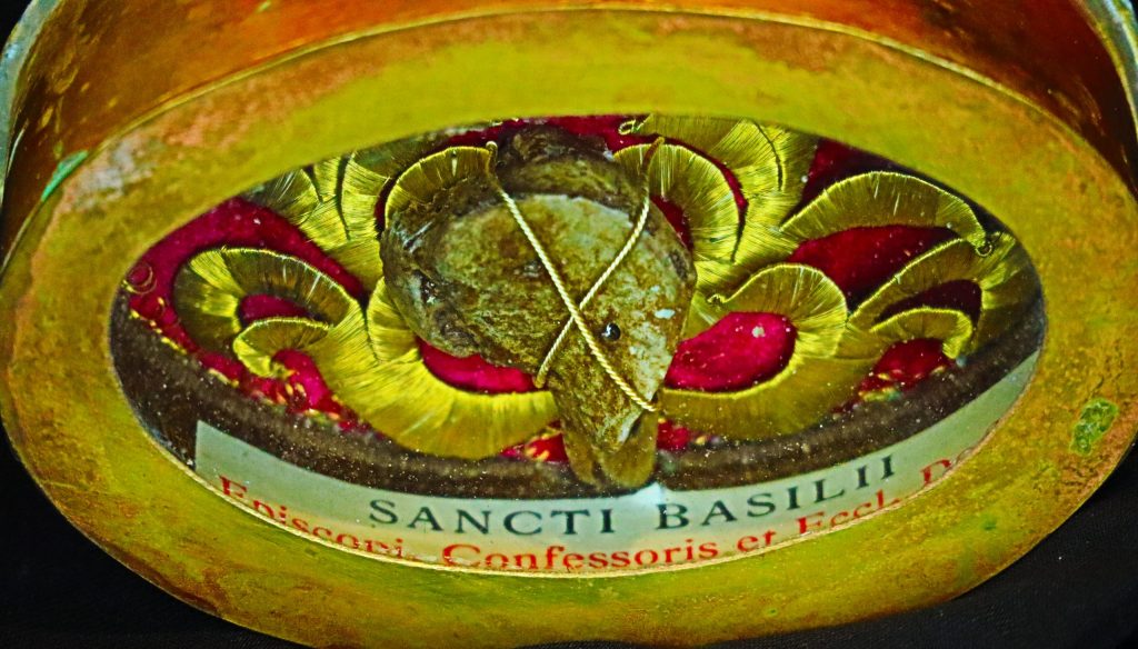 A History of Catholic Relics and Reliquaries - Teacher of Life ...